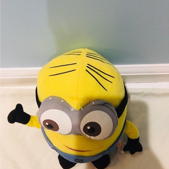 Disney | Toys | Stuart The Minion Jumbo Plush Toy 8 Inches Despicable ...